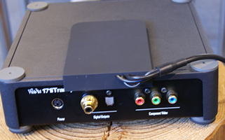 前作170と変わった点はiPhone対応になった点とiPod/iPhoneアダプターが付属で付くことです。